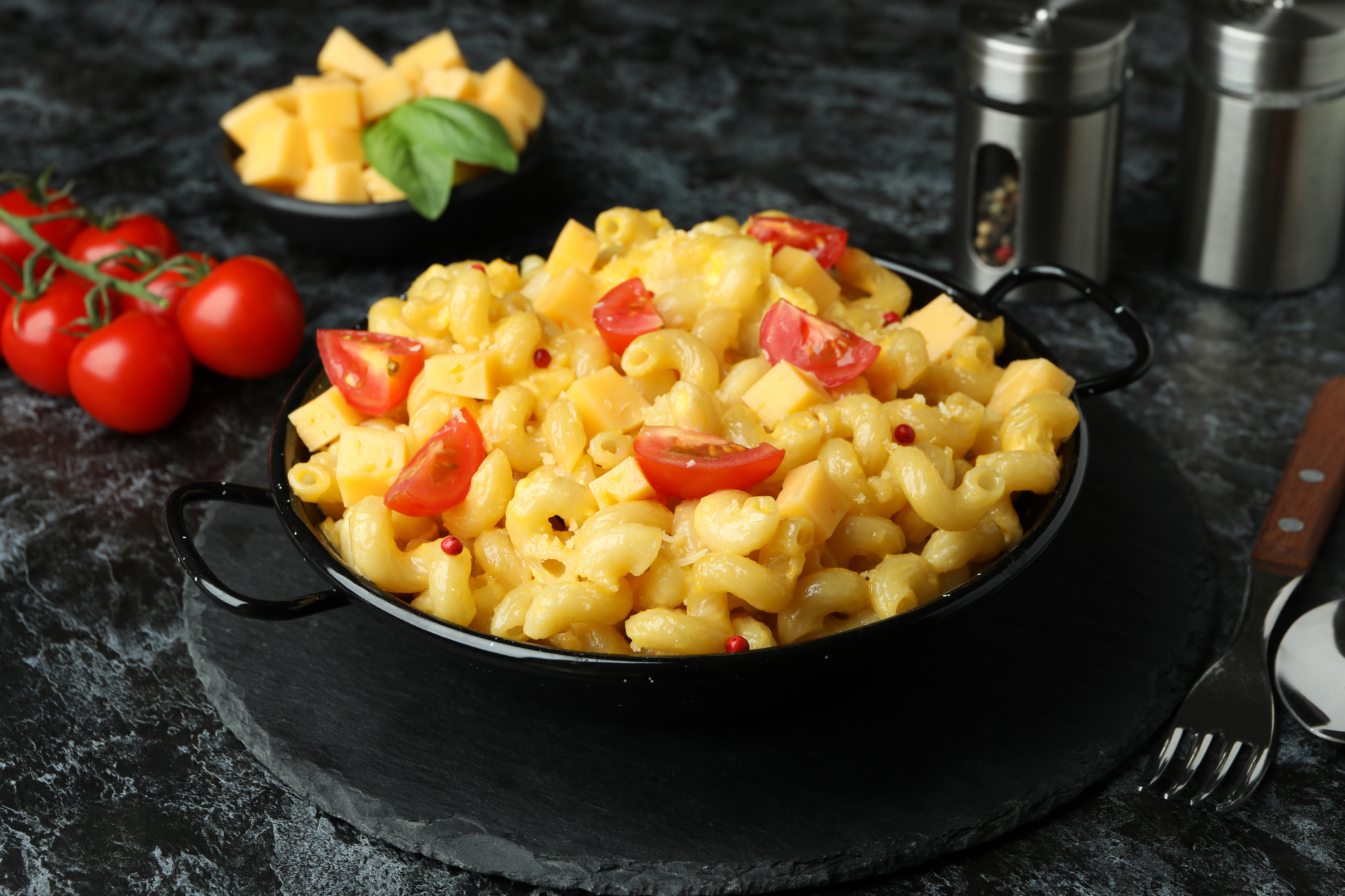 Zelf Zwitserse Alpen macaroni maken Het recept voor Älplermagronen ...